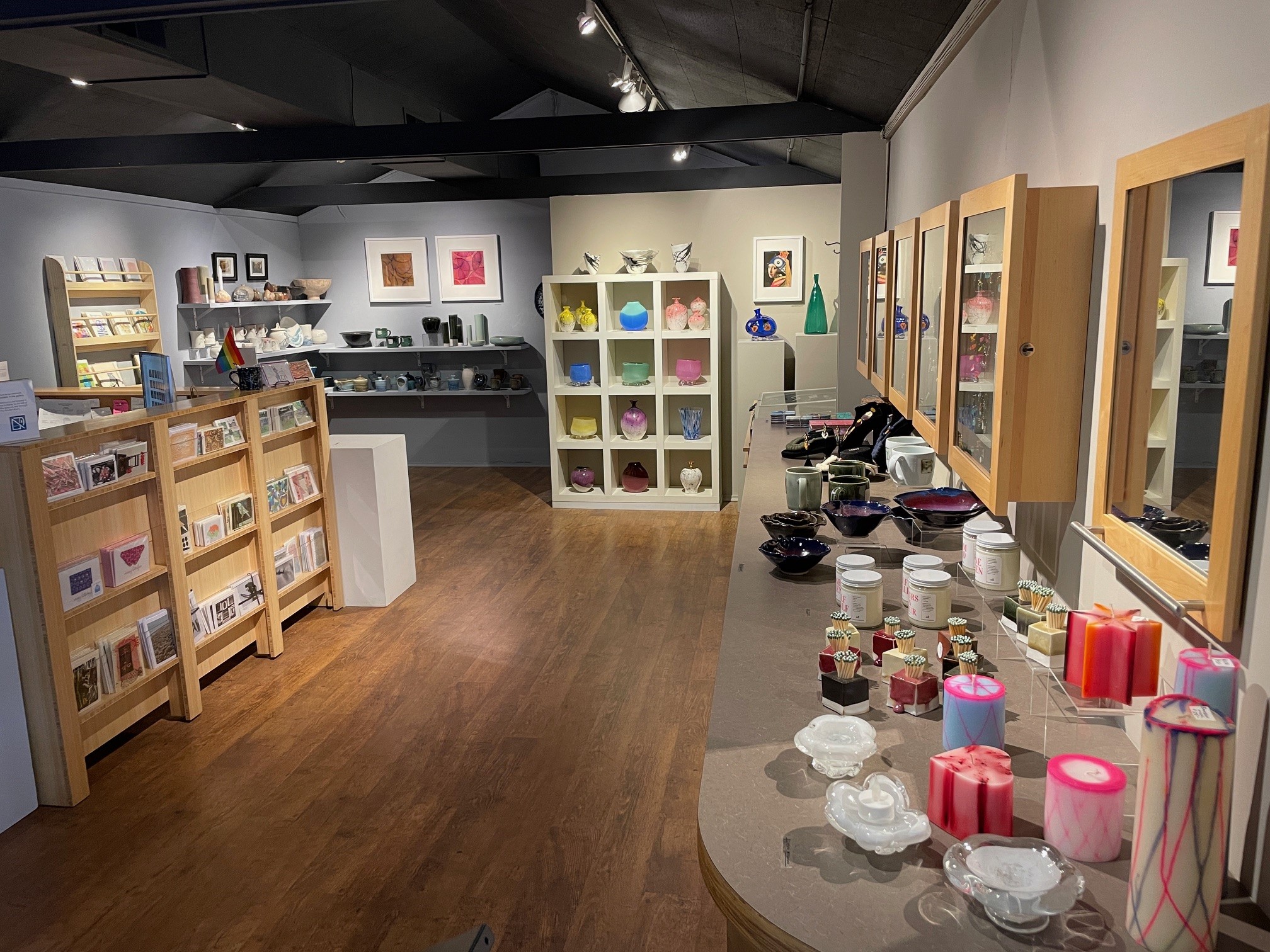 Gallery Shop - Silvermine Arts Center